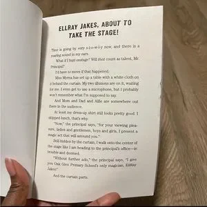 Scholastic | Other | Ellray Jakes Paperback Chapter Booksgrade Level ...